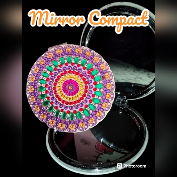 DYI | Accessories | Newbedazzled Mirror Compact | Poshmark